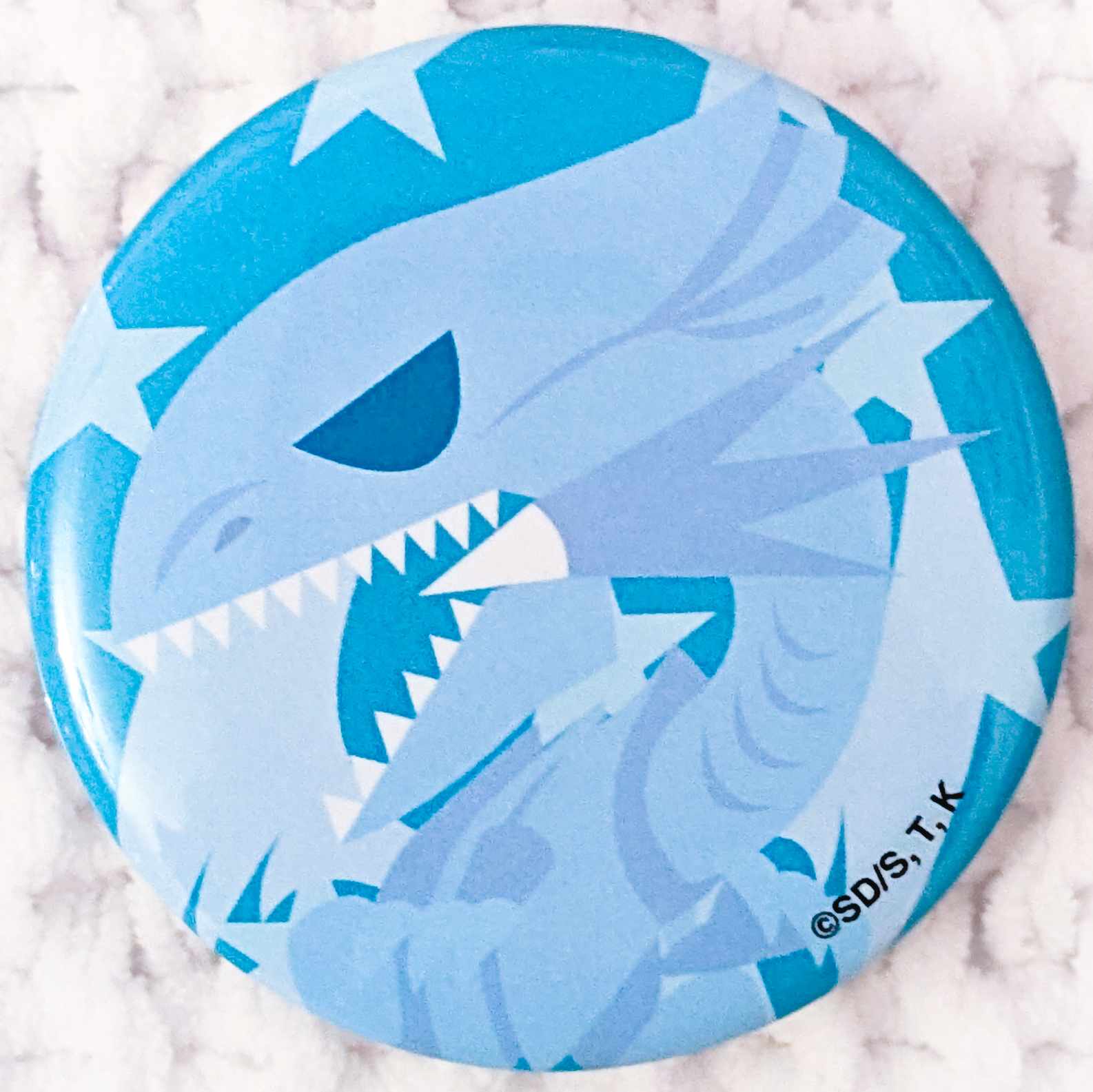 Blue Eyes White Dragon - Yu-Gi-Oh! Duel Monsters NordiQ Pin Badge Butt ...