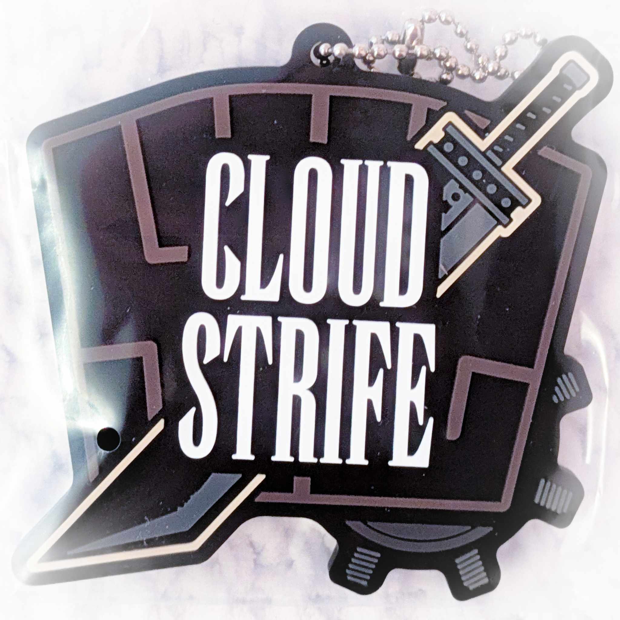 Cloud Strife - Final Fantasy VII Remake Kuji Rubber Keychain – Miokii Shop